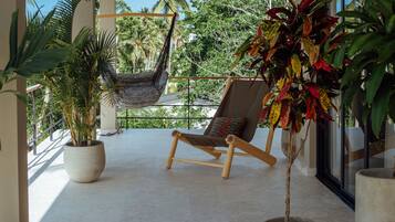 Villa, vários quartos, acessível, pátio | Vista do alojamento