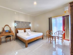 Quarto casal luxo | Quartos à prova de som, Wi-Fi de cortesia