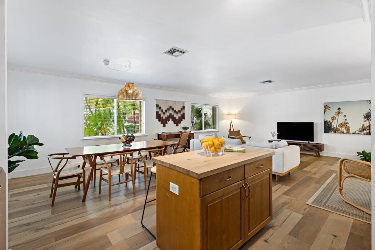 Bohemian Condo Near Las Olas And Beach - Fort Lauderdale