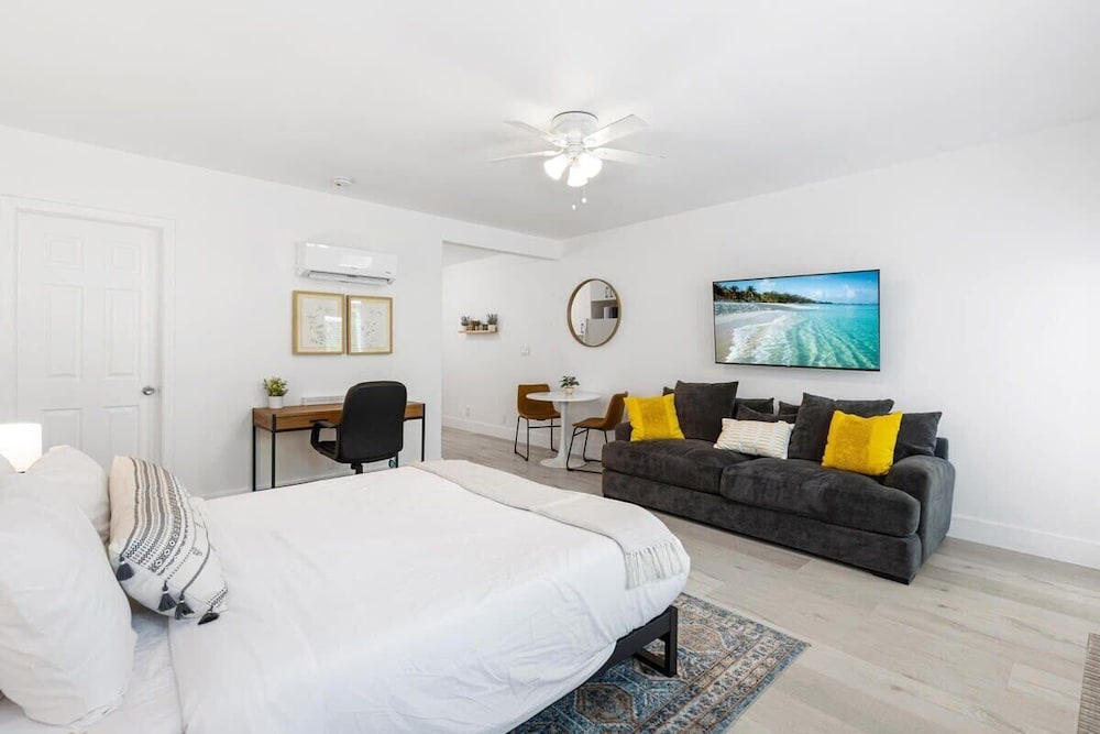 Fresh Cozy Studio – Victoria Park Near Beach - Fort Lauderdale, FL