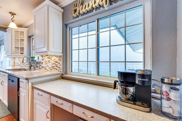 East Wenatchee Home ~ 2 Mi To Columbia River! - Mission Ridge Ski Resort, WA