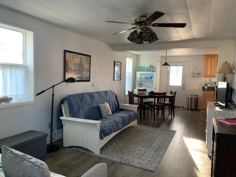 1 Bedroom House And Yard W/ Partial Lakeview Between Niagara Falls And Rochester - State of New York