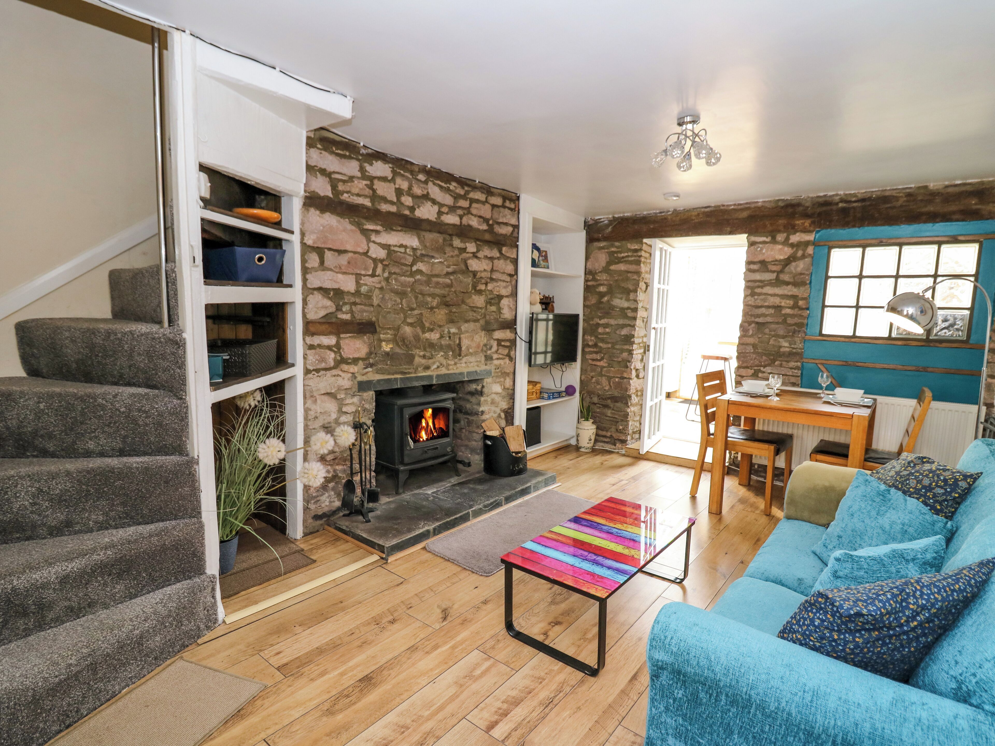 Rhif Deg, Pet Friendly, With Open Fire In Brecon - Brecon
