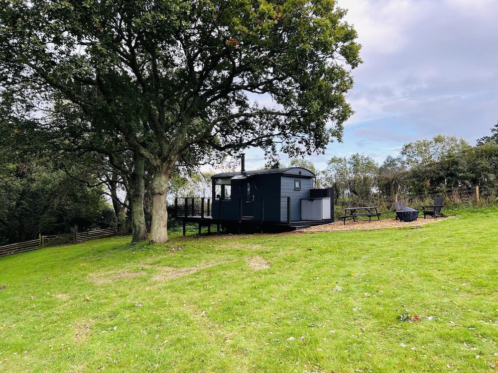Stunning 1-bed Luxury Lodge On Teign River - Newton Abbot