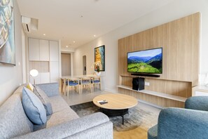 Smart TV 45 polegadas com canais a cabo