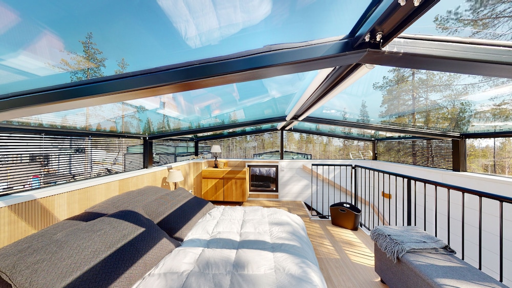 Levi Aurora Igloo (glass roof, jacuzzi & sauna) - Sirkka | Vrbo