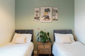 2 quartos, Wi-fi grátis, roupa de cama fornecida 