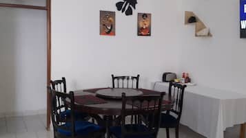 Quarto Duplo Standard | Refeições no quarto