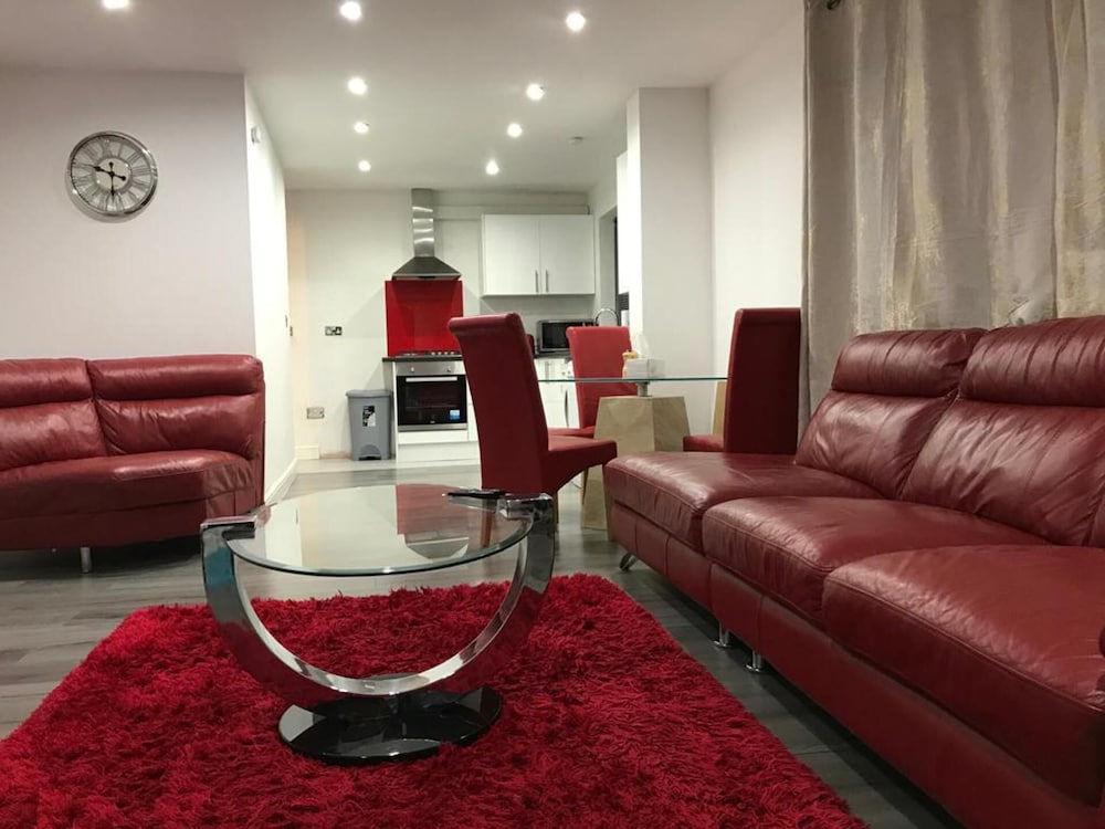 Inviting 2-bed Fully Furnished House-high Wycombe - Berkshire