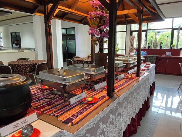 Graha Widya Bhakti At Stiesia Surabaya - Surabaya