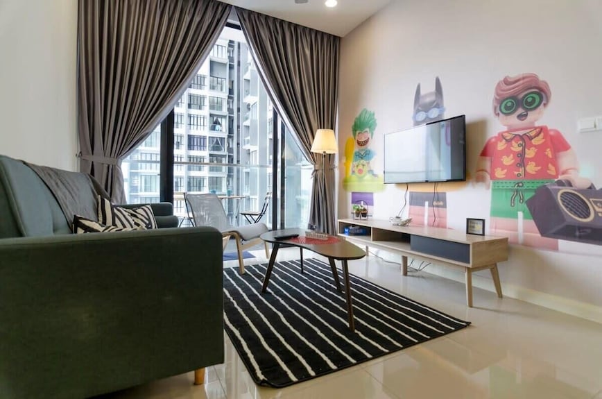 A Lovely 2br D'pristine Suite Near Legoland - Gelang Patah