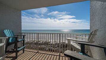 Condo, várias camas, sacada, vista para o oceano (Edgewater Oasis) | Área da propriedade