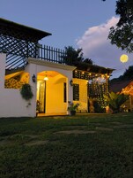 Fachada da propriedade