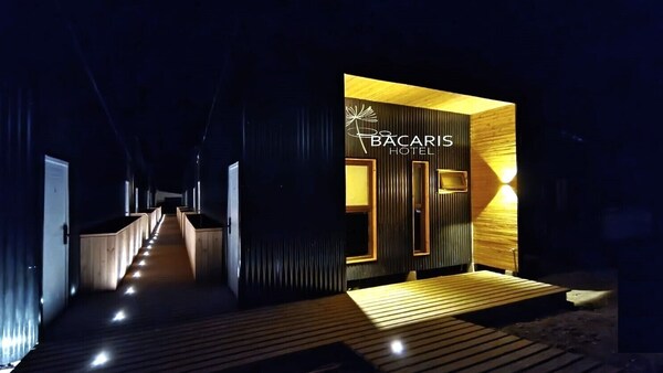 巴卡里斯酒店 - 艾森