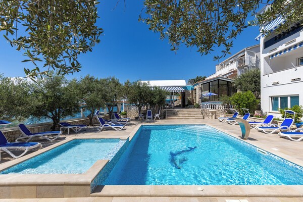 Family Resort Santa Maria Ii Apartment 2 - Croatia
