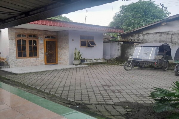 Hotel O Kamboja Homestay Syariah - Medan