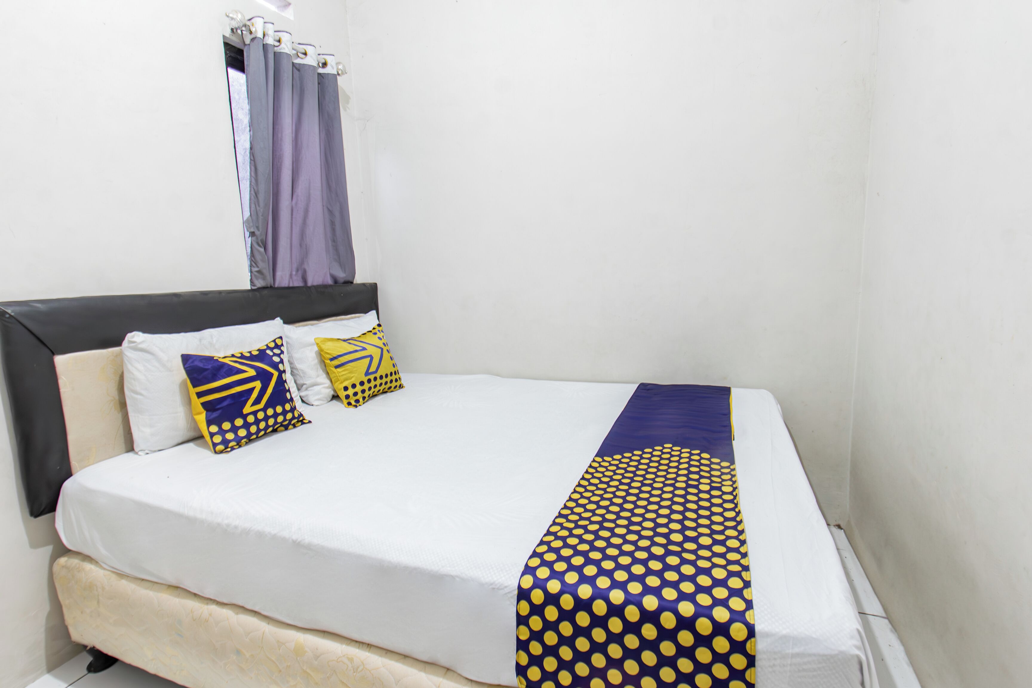 Quarto Duplo Económico | Roupa de cama fornecida 