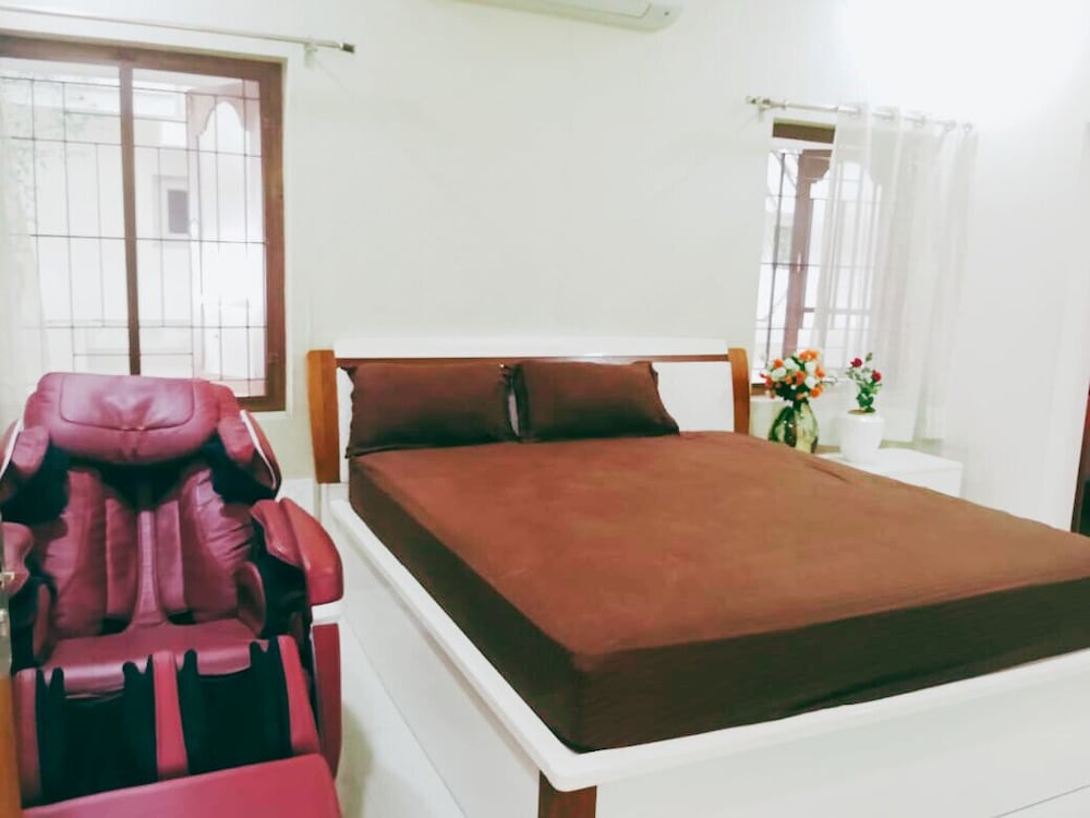 Entire Villa For Stay Amidst All Sightseeing Locations With In 150km Range . - Vaikom