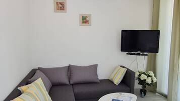 Apartamento (Two Bedroom Apartment with Terrace) | Sala de estar