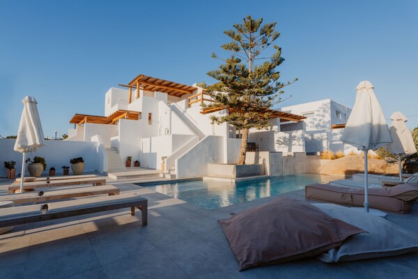 Oliving Mykonos Luxury Suites - Mikonos
