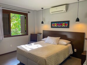 Quarto luxo, 1 cama de casal | Quartos à prova de som, Wi-Fi de cortesia