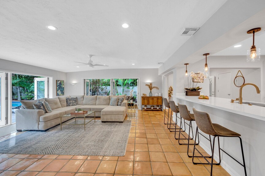 Heated Pool / Quiet Neighborhood / Family Vacation / Escape Key - Fort Lauderdale, FL