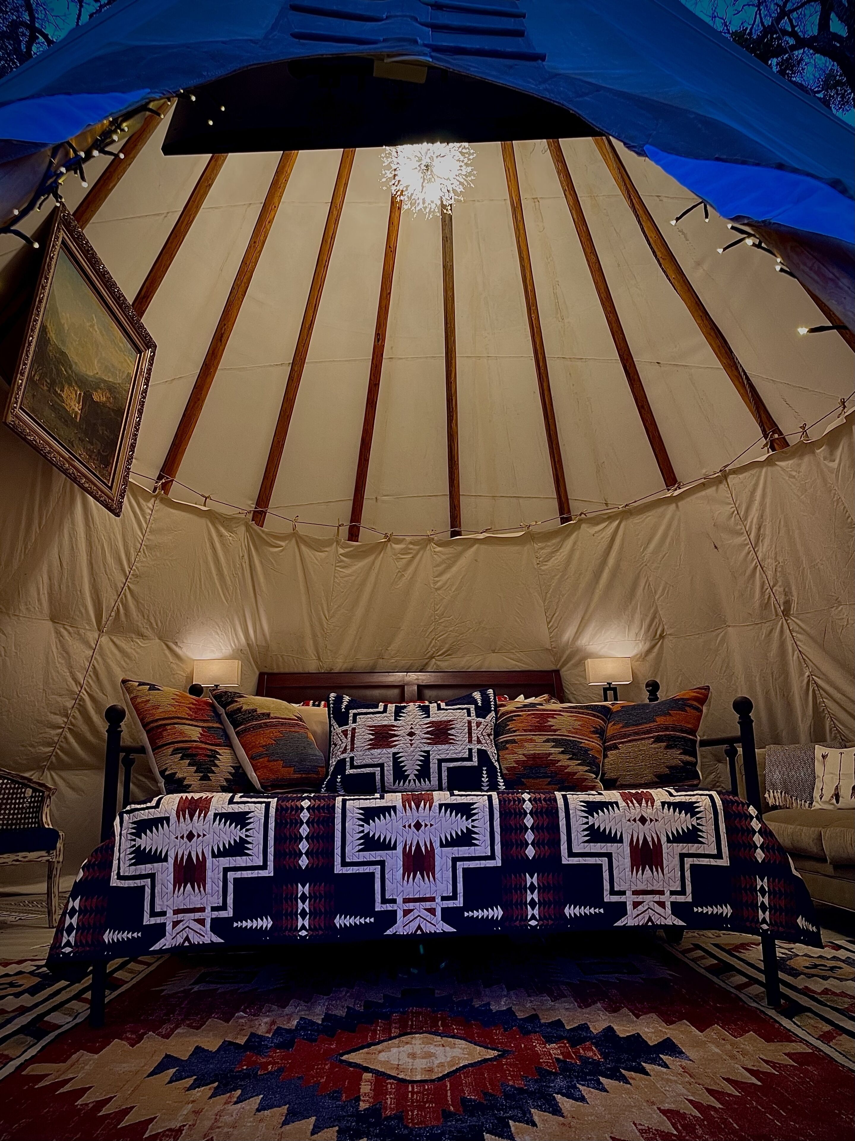 A Unique & Private Country Setting, Close To Everything In North Austin! - Cedar Park, TX