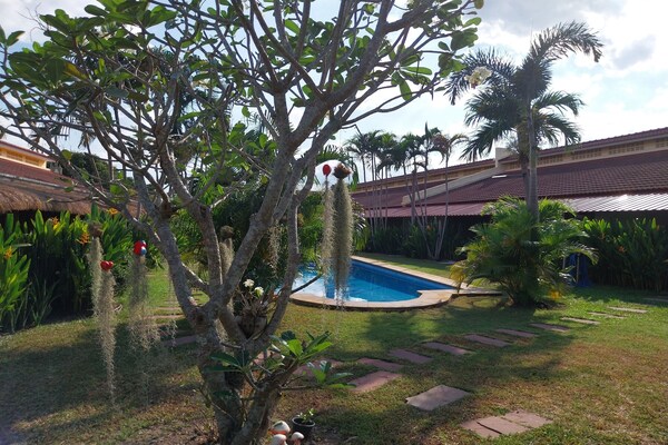 Kanchira Resort - Pattaya City