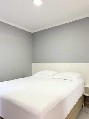 Apartamento família (1) | Espaço de trabalho para notebook, Wi-Fi de cortesia