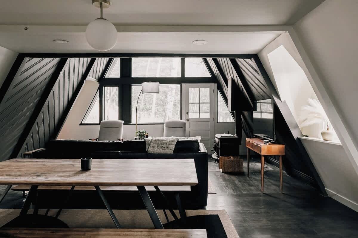 Modern A-frame | Mountain Views | Evergreen - エバーグリーン, CO