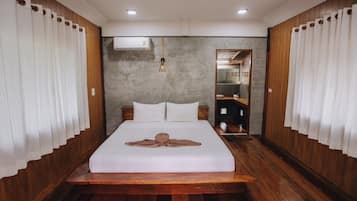 Quarto Duplo Deluxe, 1 cama king-size, não fumadores | 1 quarto, Wi-fi grátis