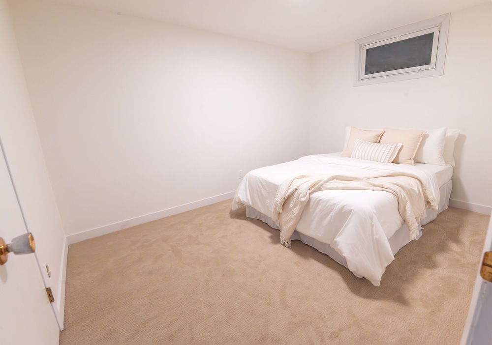 Basement Suite In Steinbach - Manitoba
