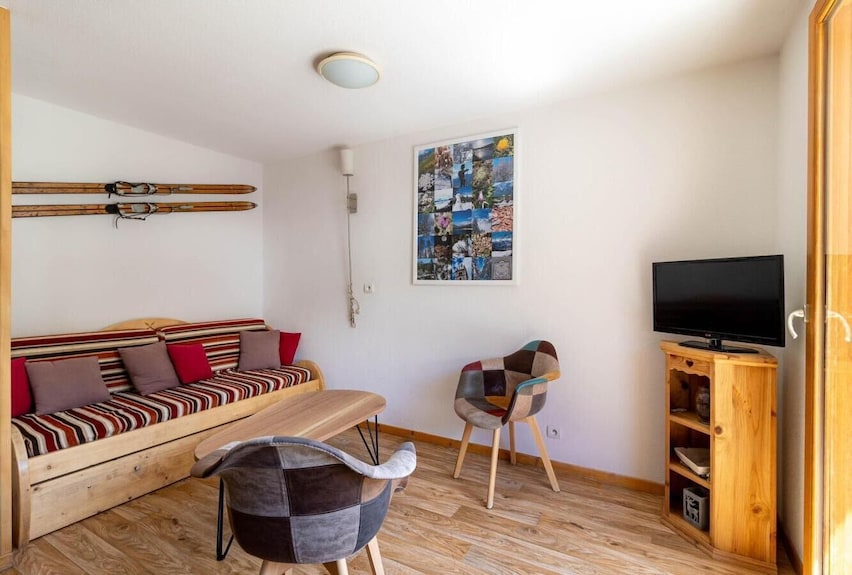 À 200m Des Pistes De Ski, 3ème éTage, Vue Exceptionnelle/station, Piscine, Balcon, Télévision - Les Orres