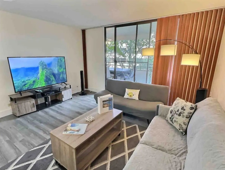 Magic Sand Beach Condo Kona - Kahalu’u Beach Park