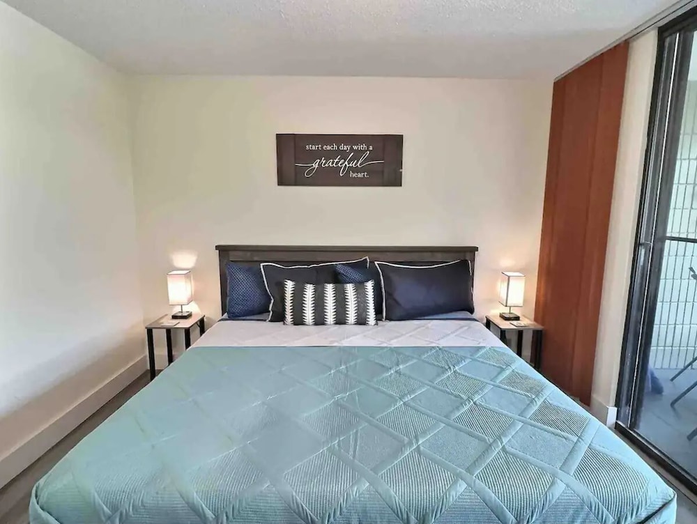 Magic Sand Beach Condo Kona - Kahaluu Bay | Vrbo