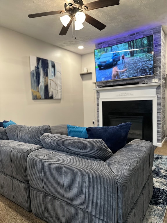 Tranquil Modern Home-8 Minutes From Atl Airport - Union City, GA