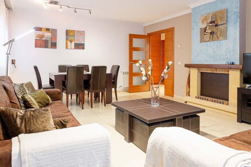 3 Habitaciones Con Parking, 15 Min De Ski Resort - Andorra la Vieja