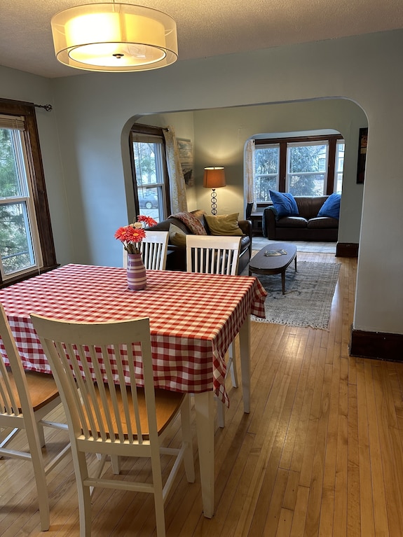 Stella's Sweet Place - Minneapolis−Saint Paul Airport (MSP)