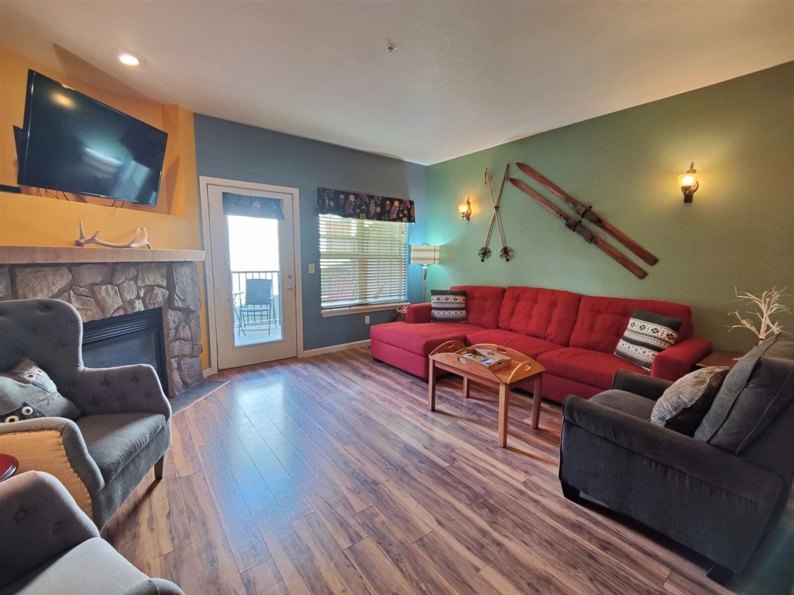 Chalet 68 At The Official Collins Lake Resort - Mount Hood, OR