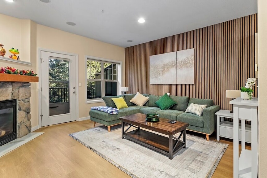 Chalet 100 At The Official Collins Lake Resort - Oregon