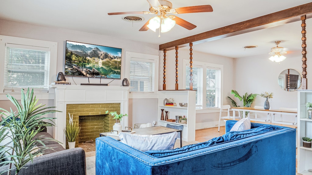 This House Is A 4 Bedroom(s), 2 Bathrooms, Located In Abilene, Tx. - Abilene, TX