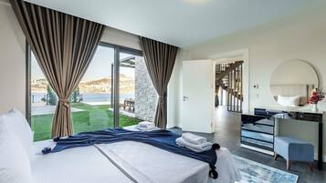 Villa de Luxo | 5 quartos, cortinas/cortinados opacos, ferro/tábua de engomar