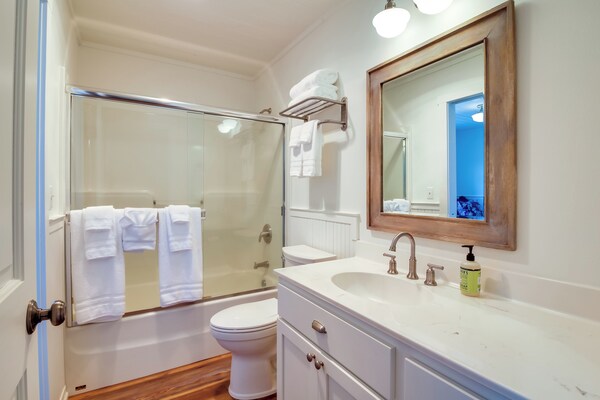 Scenic Bandon Vacation Rental W/ Beach Access! - Bandon, OR