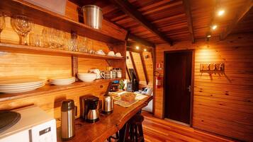 Cabana de Madeira Básica | Interior