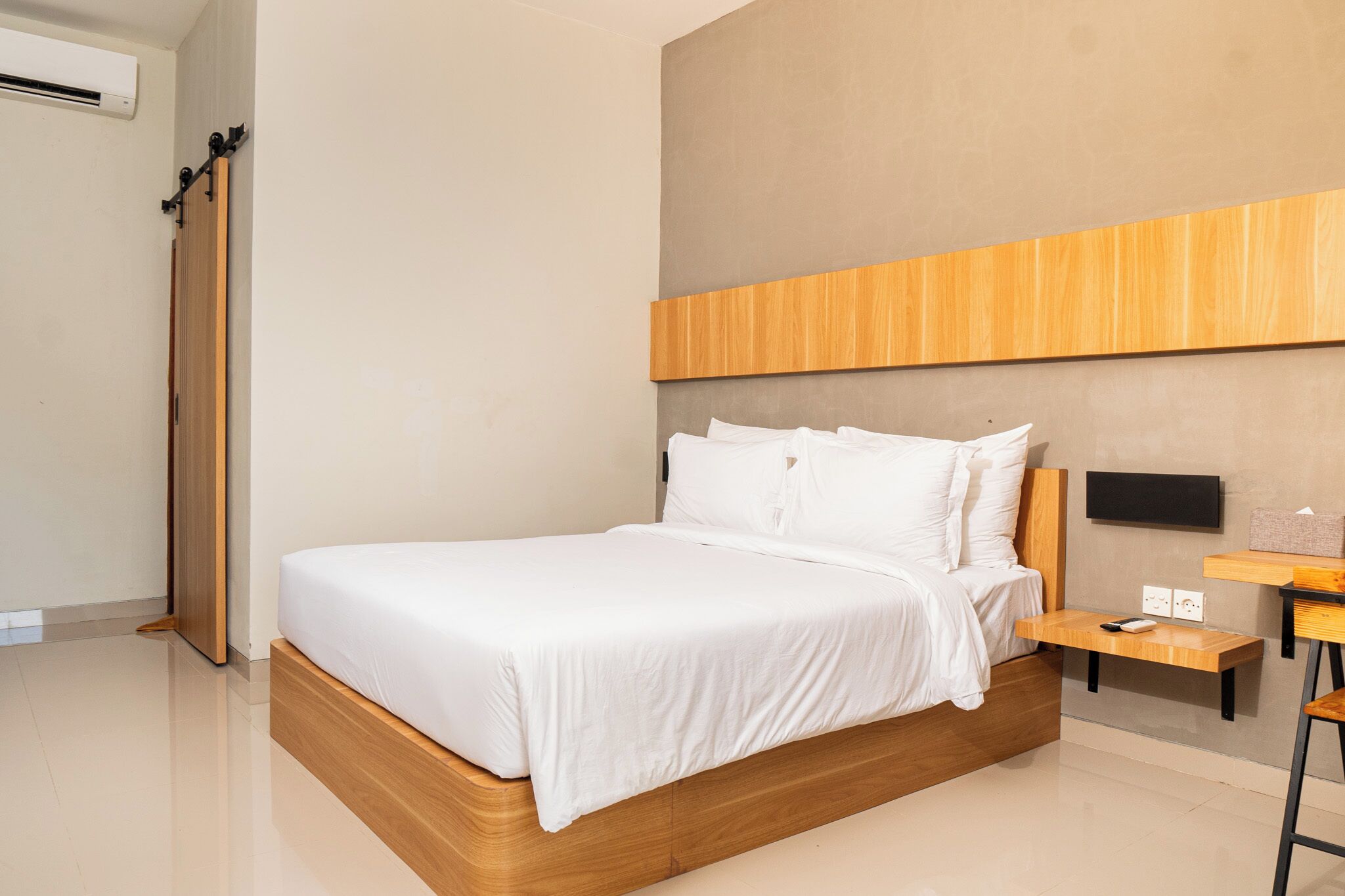 Wi-Fi de cortesia, roupa de cama