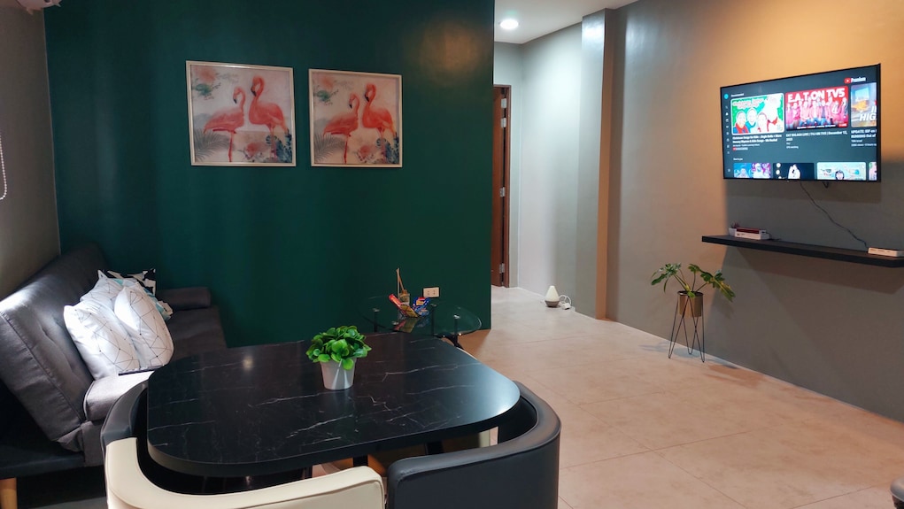 Very Central Property In Vigan Near Calle Crisologo. Family & Pet Friendly!\n - Vigan