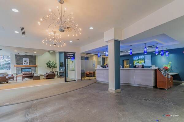 Mountain Retreat - Pool - Hot Tub - Spa - Canmore