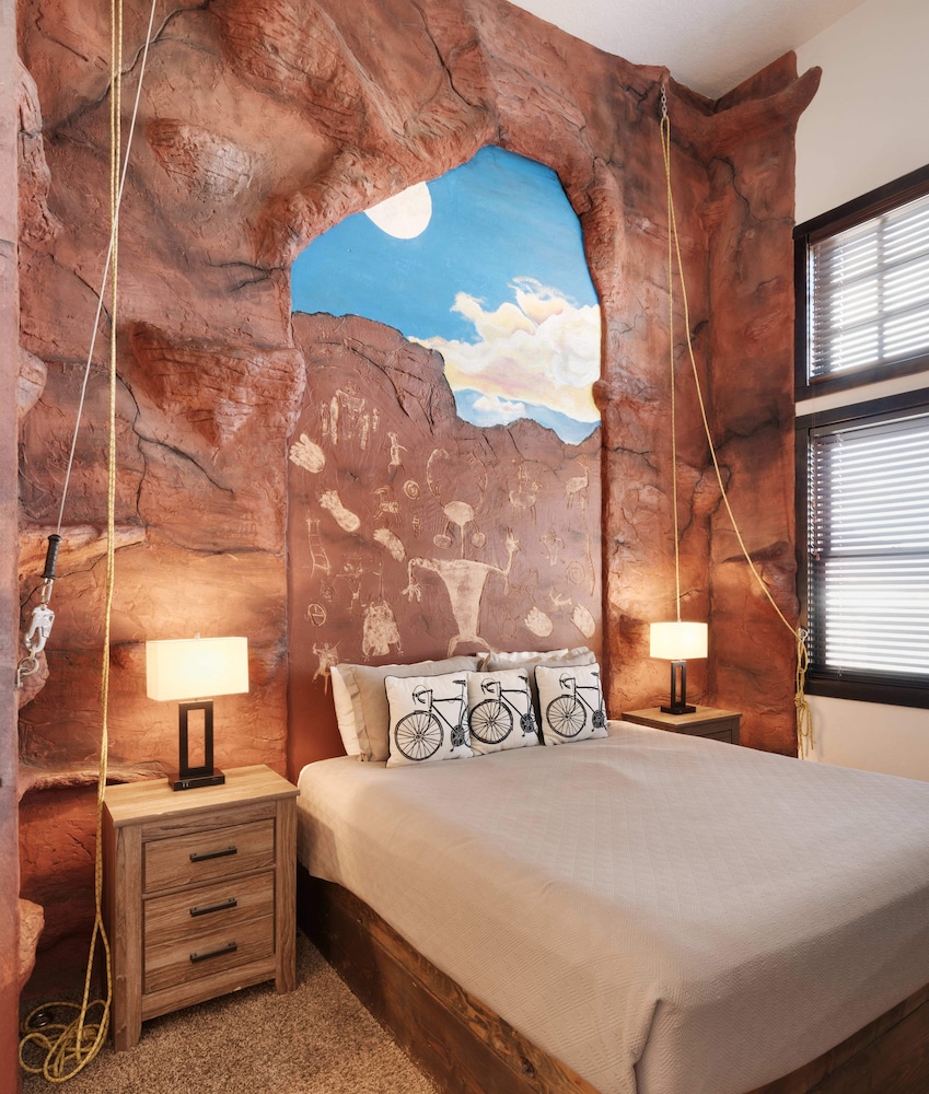 Unique Downtown Rental - La Dolce Vita Villas #5 - Moab, UT