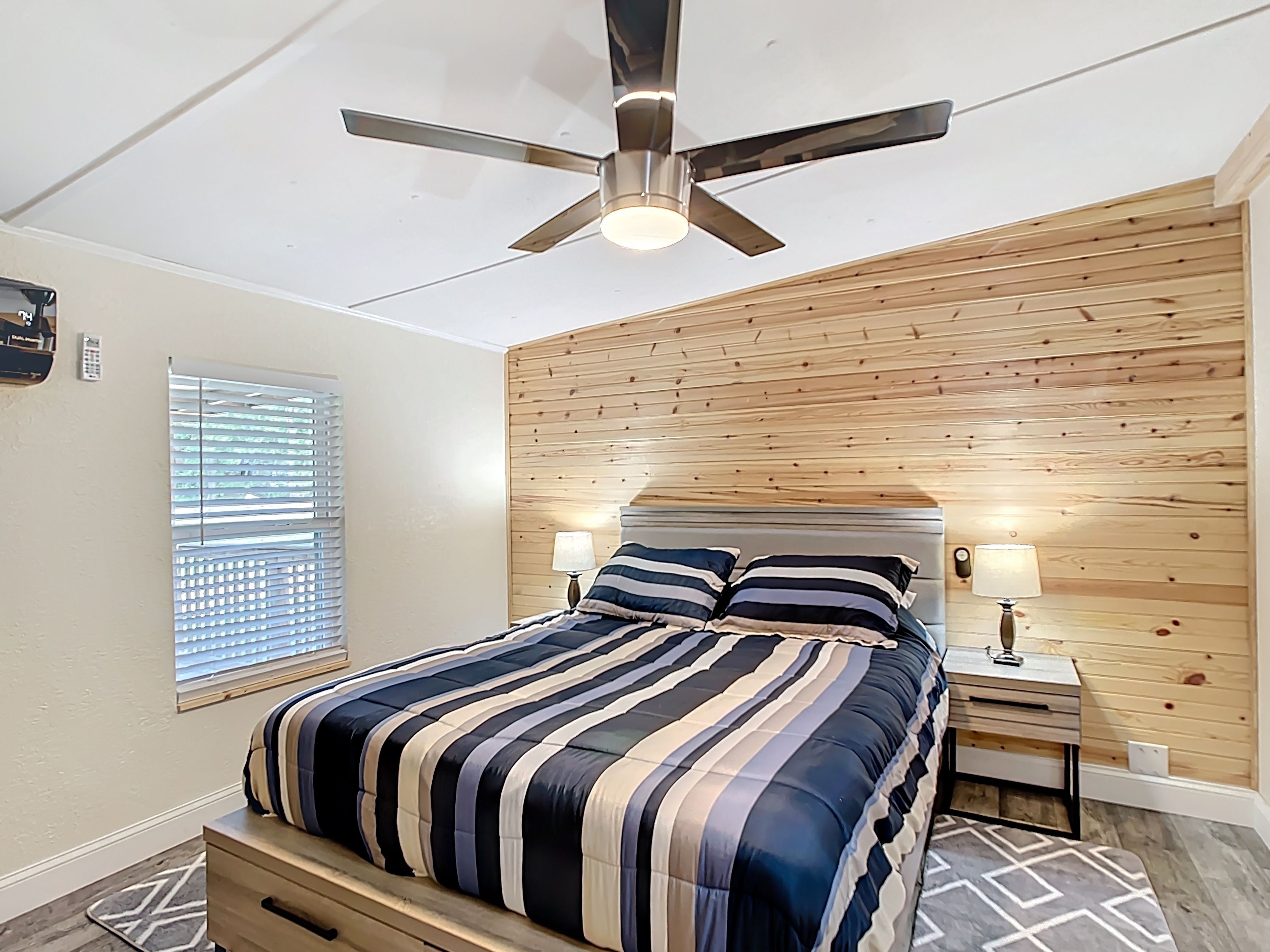 Charming , Pet Friendly Home In The Countryside . - Florida