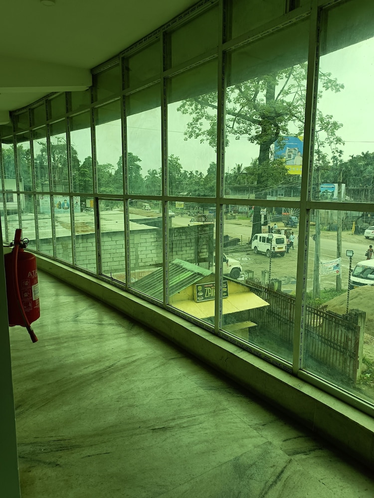 Hotel Yuvraj Palace - Arunachal Pradesh